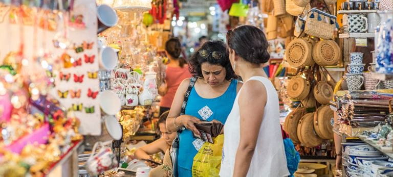 50 Ways to Save Money on Holiday | Saga Money